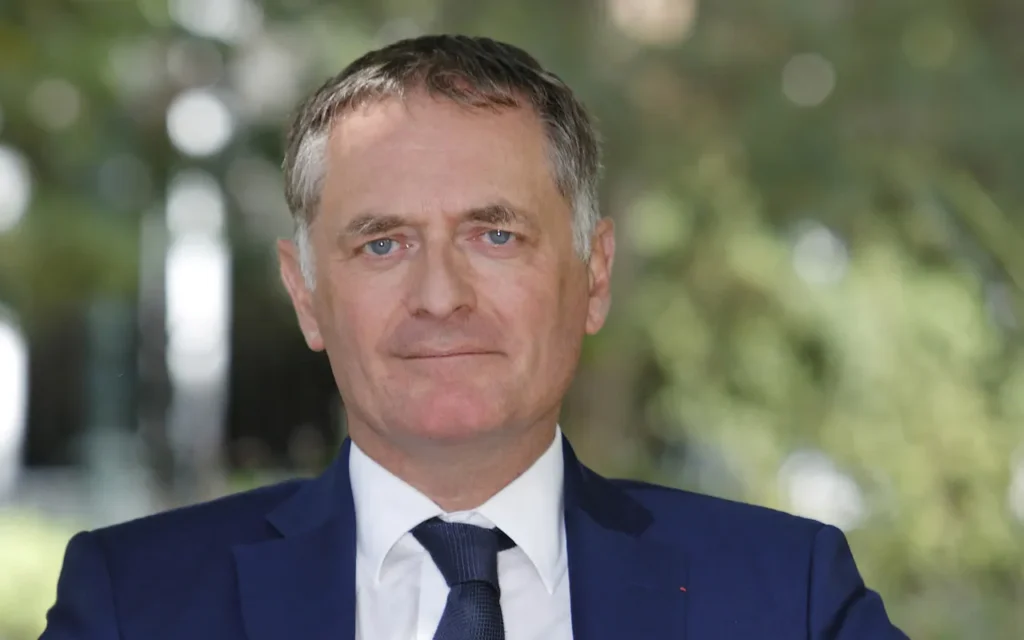 Philippe Juvin succède à Charles de Courson comme rapporteur général du ...
